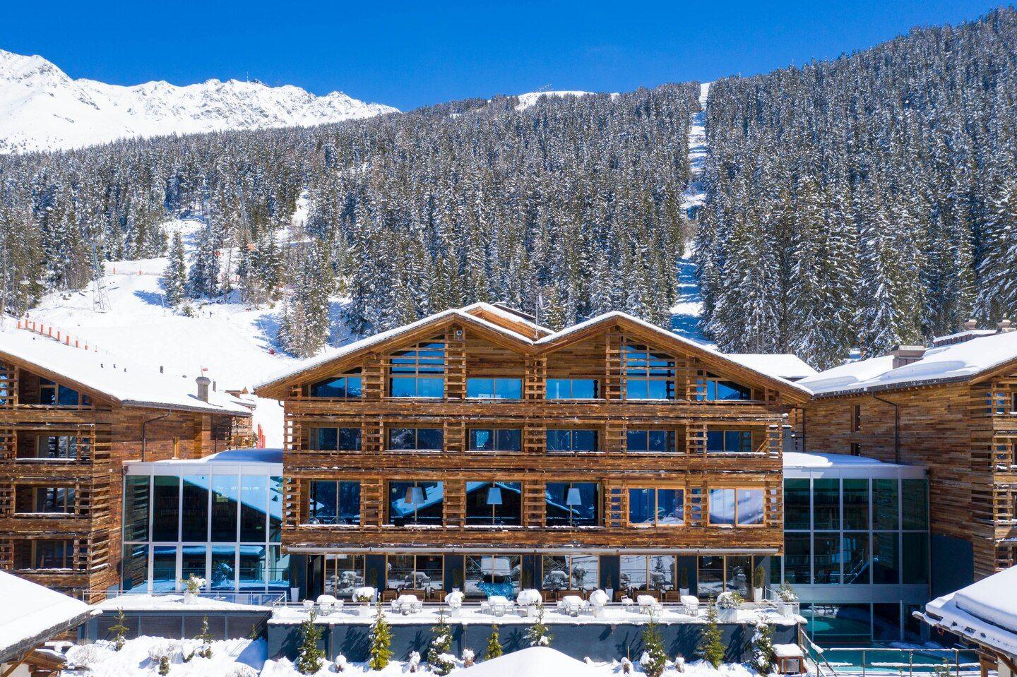 Embrace the Magic of the Alps: Welcome New Year in the Mountains - Insignia