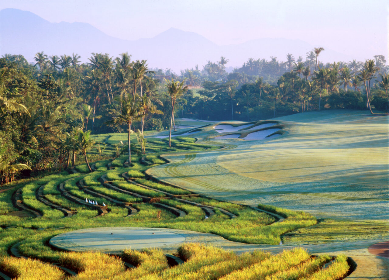 The 15 Most Exclusive and Unique Golf Courses in the World - Insignia