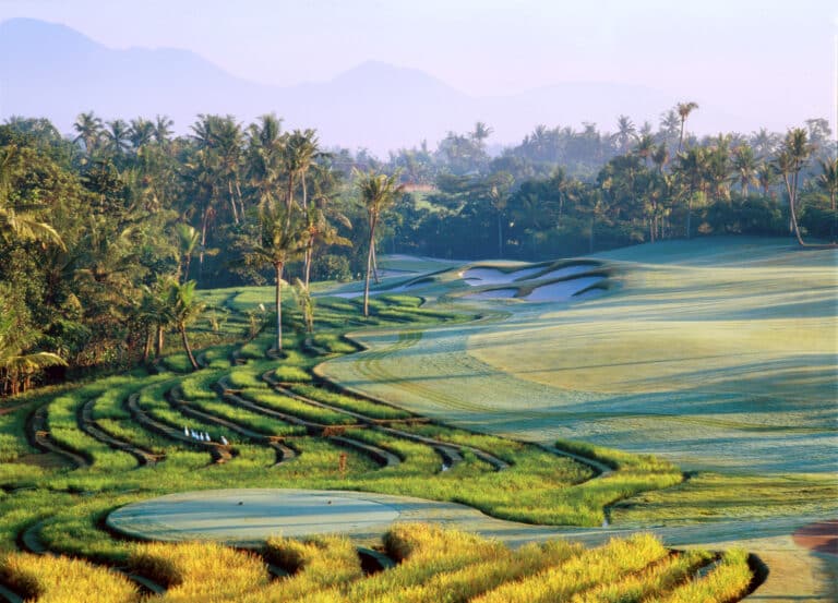 The 15 Most Exclusive and Unique Golf Courses in the World - Insignia